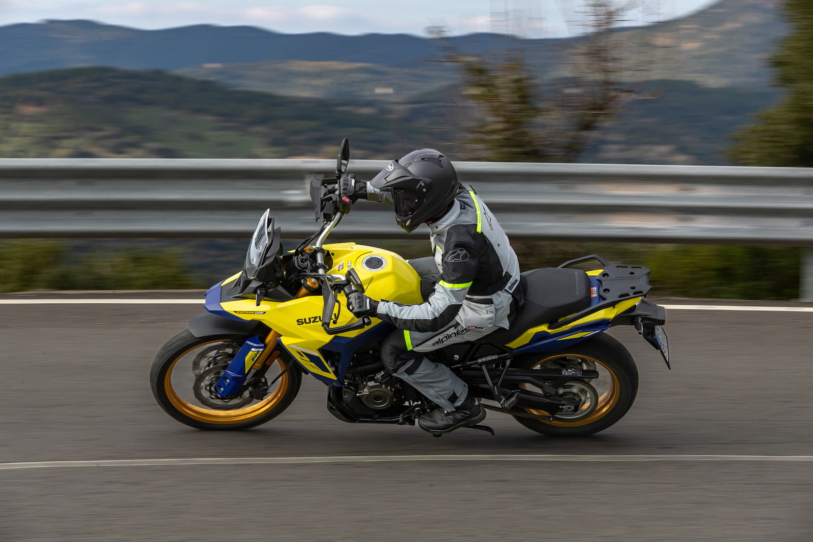 Suzuki V-Strom day 2023: prezzo e informazioni - RED Live