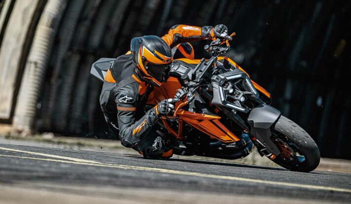 KTM 1390 Super Duke R e Super Duke R EVO - RED Live