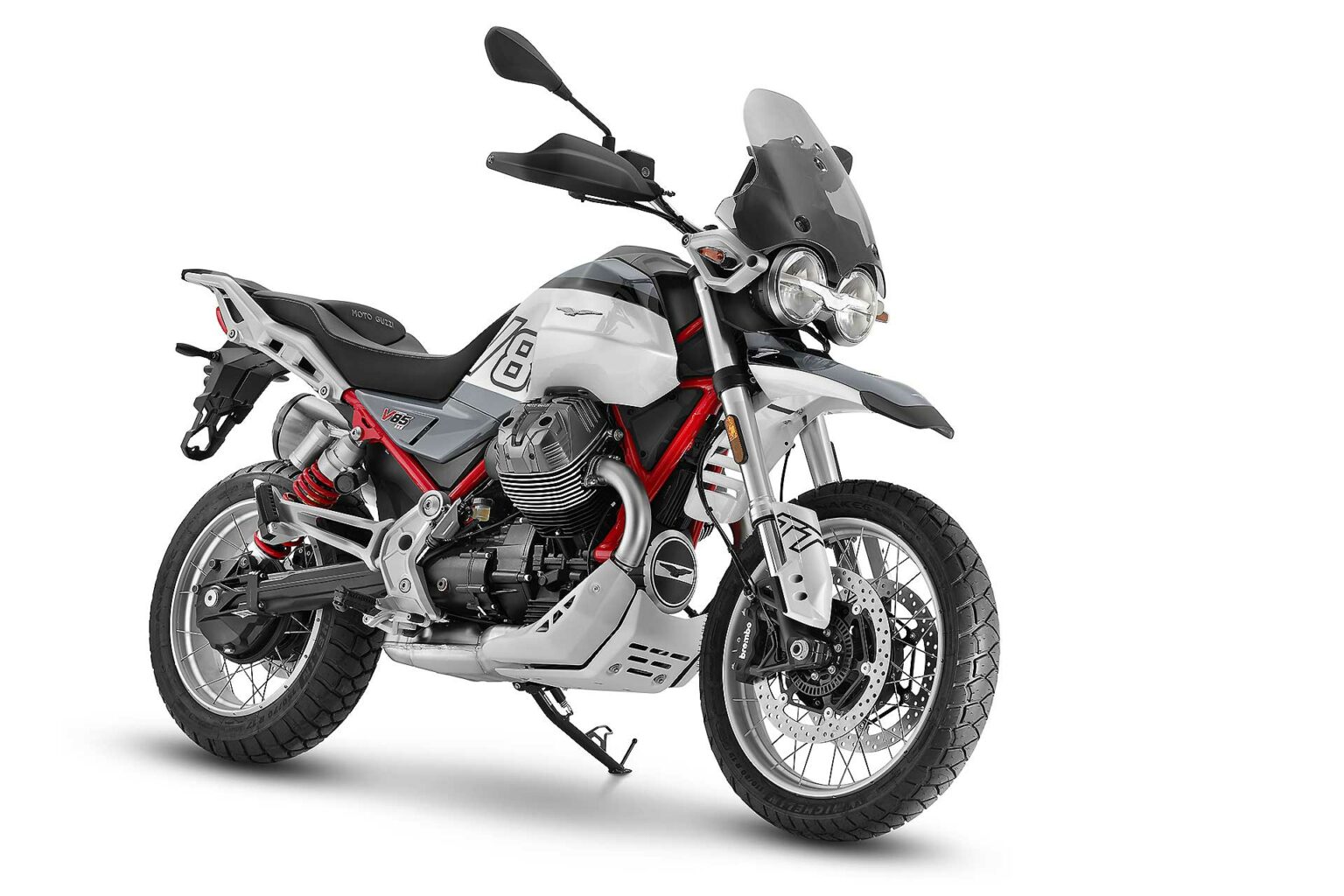 Moto Guzzi V85 TT 2024 ecco come cambia la maxi enduro Guzzi - RED Live