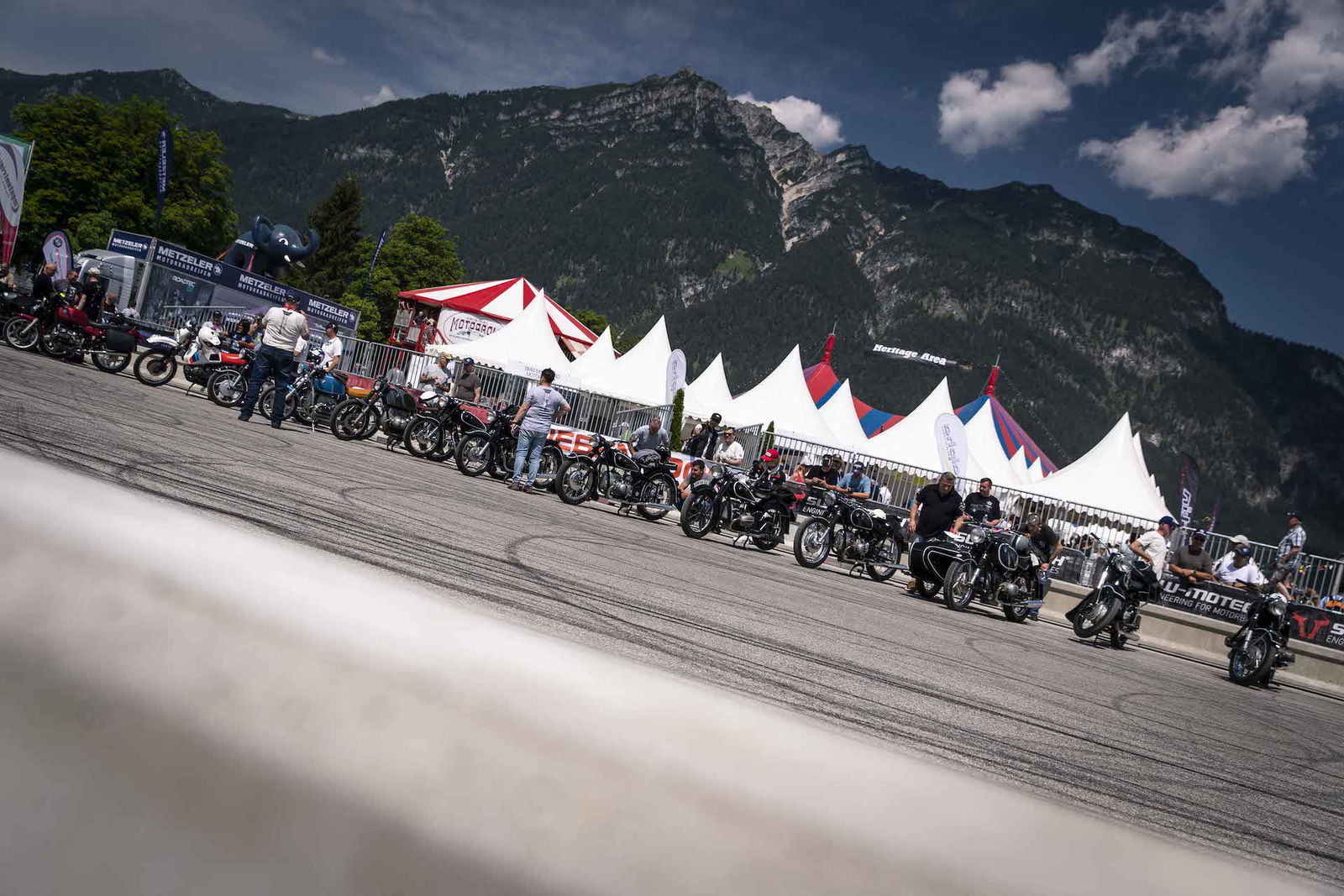 Elegantes Bmw Days Garmisch 2024 Programm Ebenbild