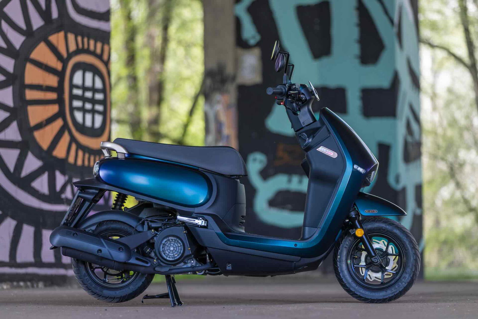 SYM Colibrì, lo scooter da 60 km/litro, che vola fra il traffico - RED Live