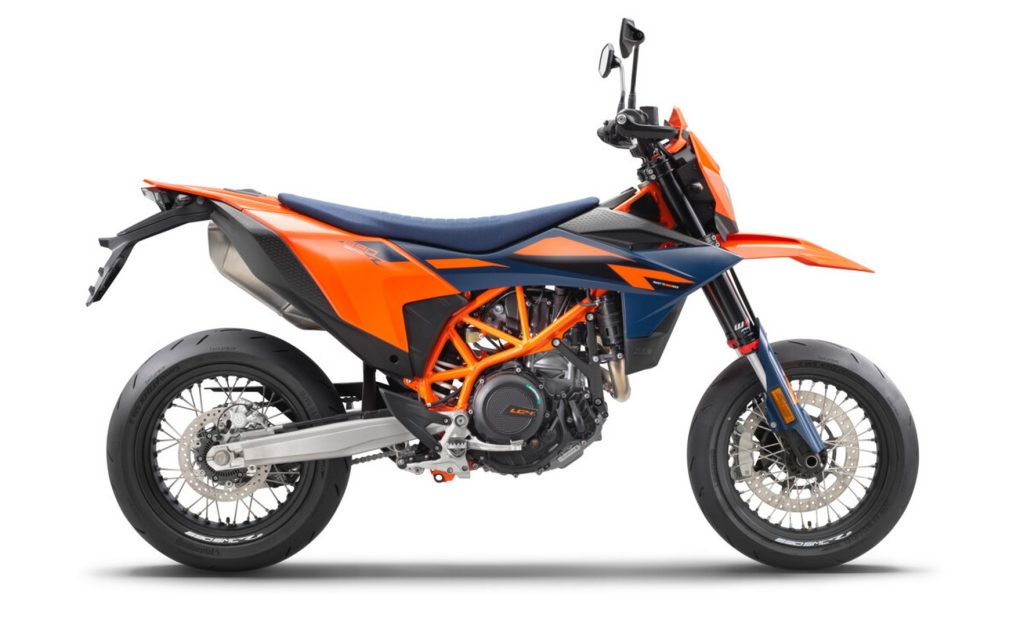 KTM 690 SMC R 2026: l'ammiraglia - RED Live