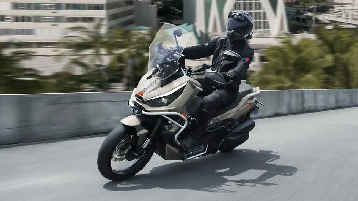 Zontes ZT368-G ETC 2026: dotazione tecnica più ricca e maggior comfort ...